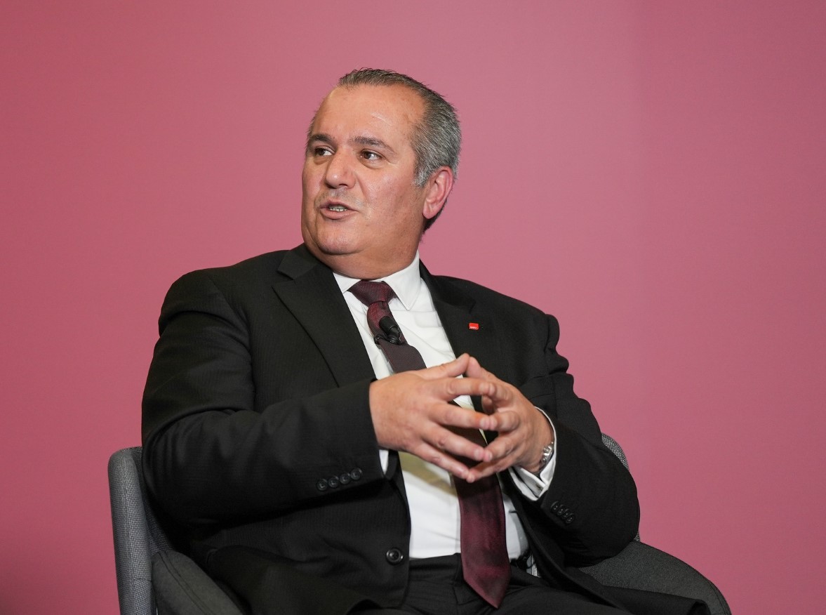 Secretary-General of the General Workers Union comes out against ReArm ...