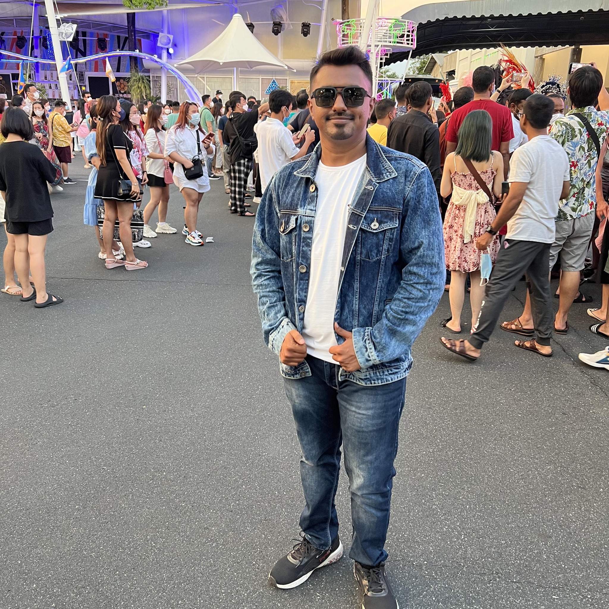 The alleged owner of the scam-like university "The International ...