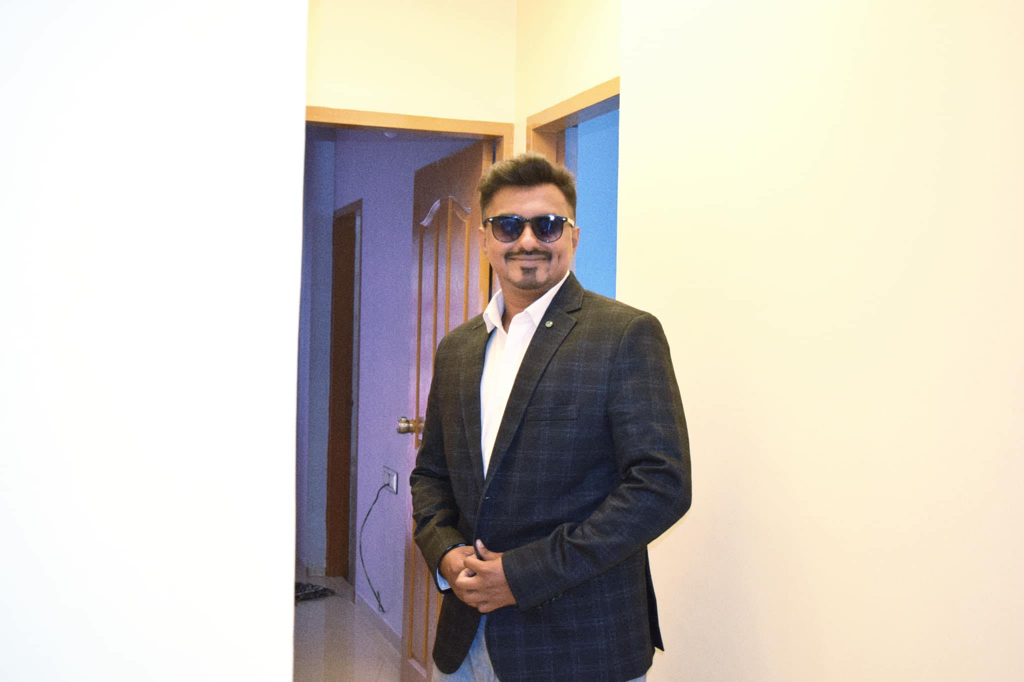 The alleged owner of the scam-like university "The International ...